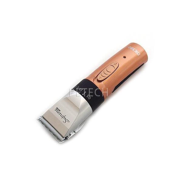 【2024年10月より仕様変更】・ステンレスコームの一部サイズと色が変更となりました。・樹脂アタッチメントコームは付かなくなりました。【0.5?2.5mm　5段階切替式可変刃】【ペールオレンジ】5段階切替式可変刃によるサイズ調整だけでなくア...