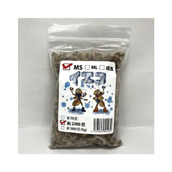 【発売日：2022年12月25日】直前まで十分に餌を食べていた各種コオロギを生きたまま冷凍し、足取り加工を行いました。