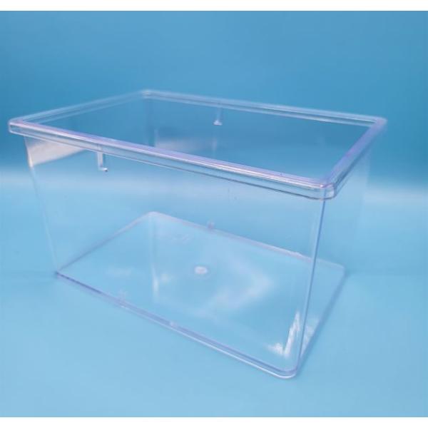 クリアースライダーは本体・蓋・ストッパー・セパレータ全てスチロール樹脂製です。上下透明で、通気口も外周部分にしかないので中の生物を上からも観察し易くなっています。スライド式の蓋の為上下が隙間なくきっちり閉まるので、コバエの侵入も防ぎます。セ...