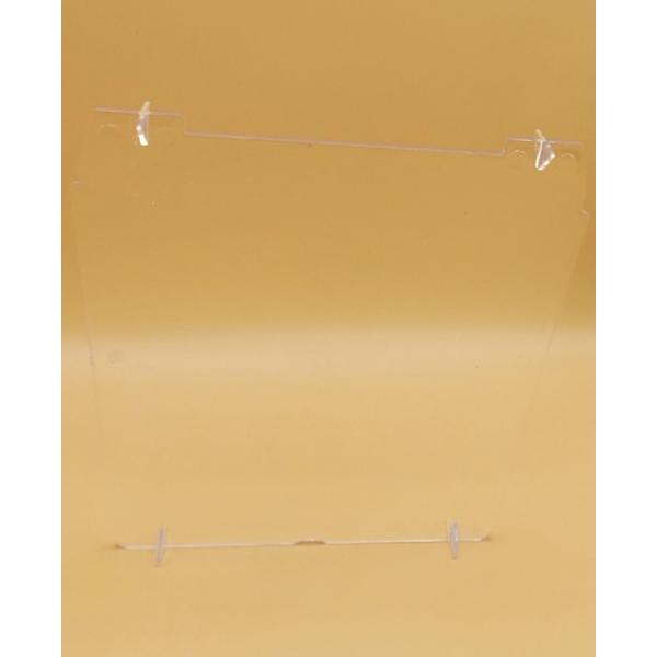 二重構造の蓋により、細かい目のフィルターをクワガタが破る事がない従来の挟み込みシートでは目が粗いとハエが抜け、細かいと目詰まりして酸欠 などの事故に繋がるフィルター部が落ちこまないように、上部には十字の梁がセットされている過渡期には従来品の...