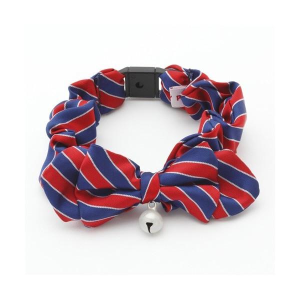 凛とした表情と洗練されたデザインが個性をさりげなく演出光沢のある生地を使用した上質感のある猫首輪。凛とした表情と洗練されたデザインが個性をさりげなく演出します。■対象ペット年齢：オールステージ■対象ペット種：全猫種■原産国：中国■商品重量：...