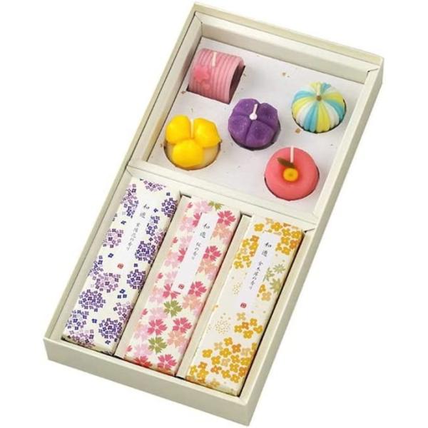 ◆進物 和遊 お線香と和菓子キャンドルセット【I1348-00-00】【商品詳細】●セット内容：和遊線香(紫陽花・桜・金木犀) 約30ｇ×各1函、　和菓子キャンドル(桜餡巻き・紫陽花・手毬・栗かのこ・椿)×各1●商品サイズ：線香寸法＝約14...