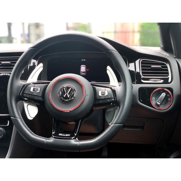 外装パーツにも用いられる上質なクロームメッキです。純正アクセサリーの様なさりげなさを演出するスリムなリングパーツになります。シボ調レッドシートを使用し、スポーティーさを演出します。安心のMADE IN JAPAN製品です。角度などにより、画...