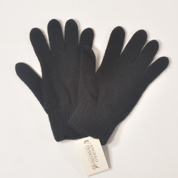 とても肌触りの良いイタリア製のグローブ。ウール＆ポリの軽くてあたたかな着用感と、シンプルなデザインなのでオールラウンドで着用可能。自分用として、また冬のギフトにもおすすめです。カラー： 111.ブラック素材：　 ウール80%　　ポリエステル...