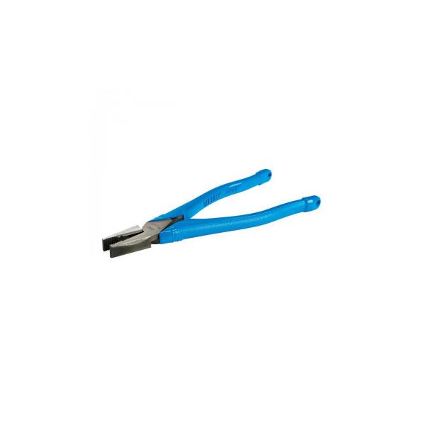 全体をスリムにして軽量化してあり、使いやすさ抜群。電線の脱皮穴が付いています。