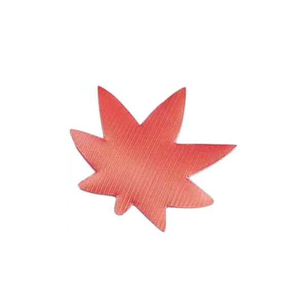 真っ赤な紅葉が秋の深まりを演出、特に秋の行楽シーズンにおすすめです。弁当や総菜、鮮魚、精肉など幅広くお使いいただけます。