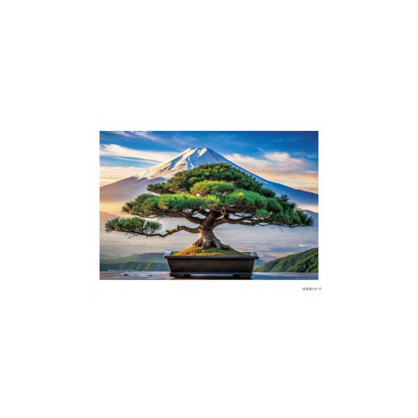 このイラストは中央にそびえる雄大な富士山と合わせるように並ぶ見事な盆栽を描いています。ともに末広がりな縁起の良いイラストです。