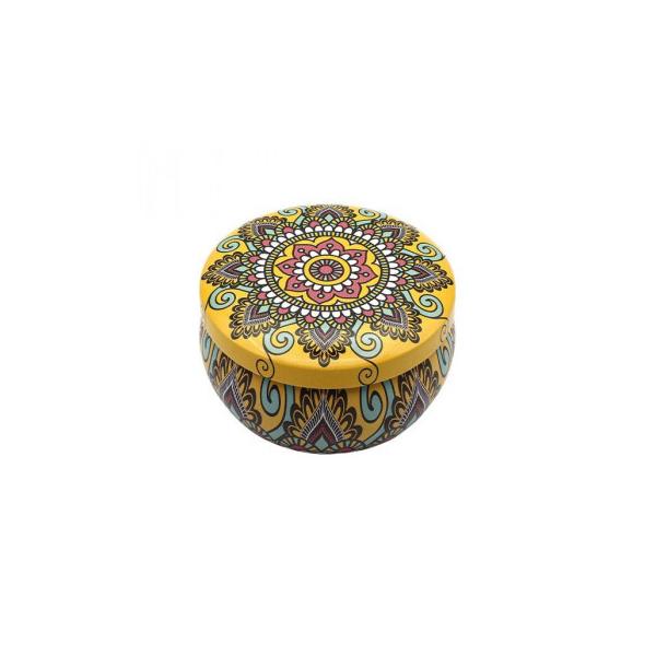 缶入りの可愛いフレグランスキャンドルが登場。パッケージもオシャレで気分が上がるアイテム。おうちでのリラックスタイムやギフトにもピッタリ。