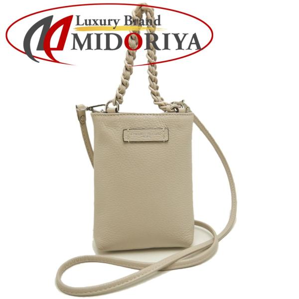 ■商品情報取扱店舗：新富町店 (TEL049-229-2700)状態：中古Aランク型番：BS9590素材：レザー色：ベージュ / シルバー金具サイズ：W12cm×H18cm×D4cm[ショルダー]約122cm 開閉：マグネット式付属品：ショ...