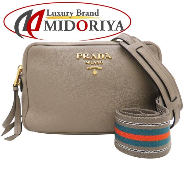 ■商品情報取扱店舗：ミドリヤ川越本店状態：中古Aランク型番：1BH082素材：レザー色：ARGILLA グレージュサイズ：W22cm×H14cm×D8.5cm[ショルダー]118〜127.5cm[ショルダー]73〜115cm開閉：ファスナー...