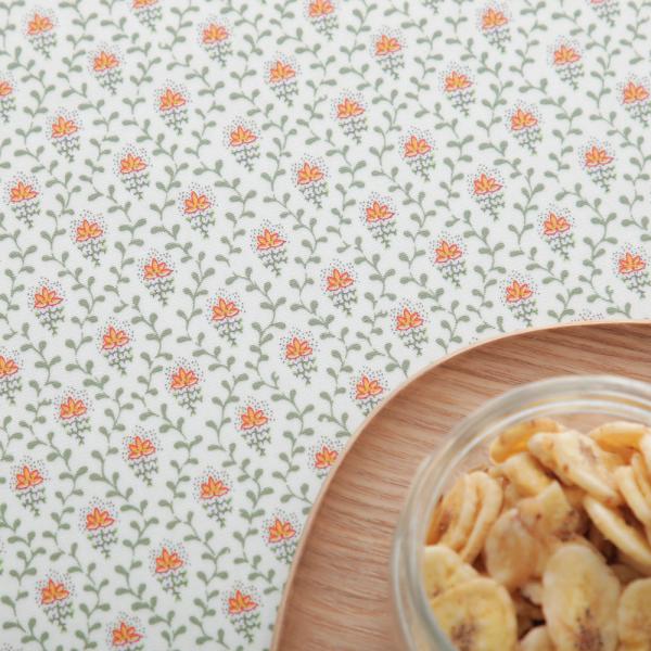 ぴったりサイズをオーダーできるテーブルクロス。お部屋を明るく、華やかにいつものテーブルにサッとかけるだけで食卓の雰囲気を一気に変えることができるテーブルクロス。南仏のテキスタイルブランド、ソレイアードの上品な小紋柄は汚れが目立ちにくく普段使...