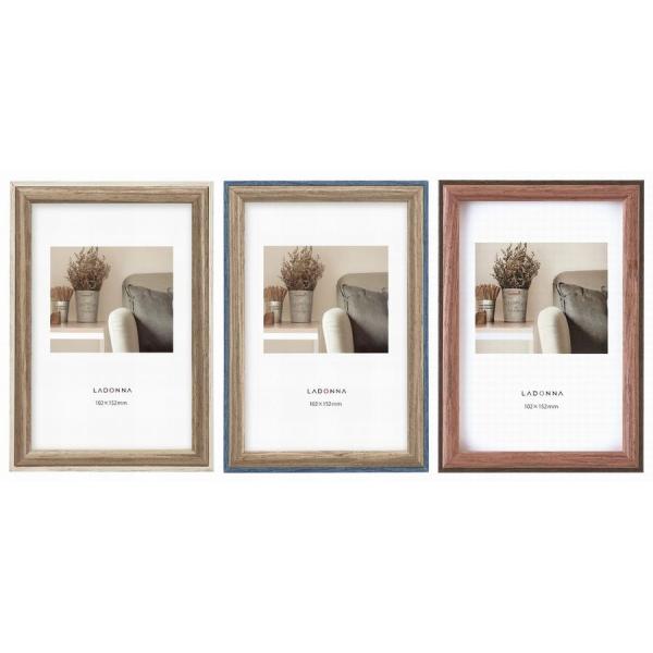 「ハガキサイズ判（L判より大きいです）」を入れることができます。サイズの詳細は下記、寸法表をご確認下さい。（市販のポストカードを入れる場合はサイズが様々ですので、下記サイズ詳細を必ずご確認ください）『アイボリー』『ネイビー』『ダークブラウン...