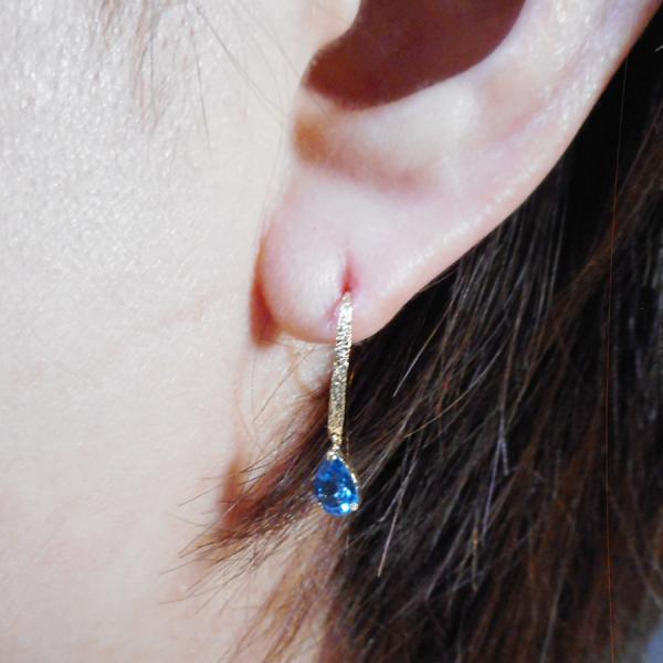 K18イエローゴールドブルートパーズアメリカンピアス揺れて可愛いシェイプ型