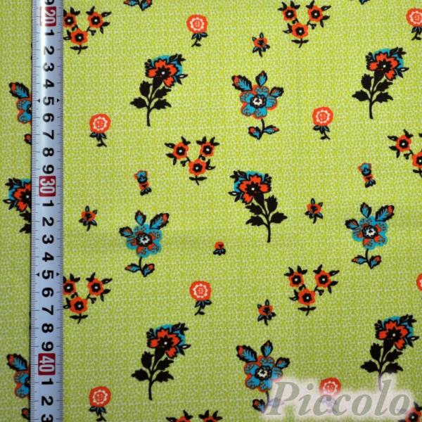 ◎数量限定！基本的に再入荷はございません。お早めにお求めください。●小物づくりやパッチワークなどに最適なサイズのUSAコットンです●サイズ：約53cm×約50cm（この商品は左記寸法でカット済みです）※一枚の布から切り出しているため、柄の出...