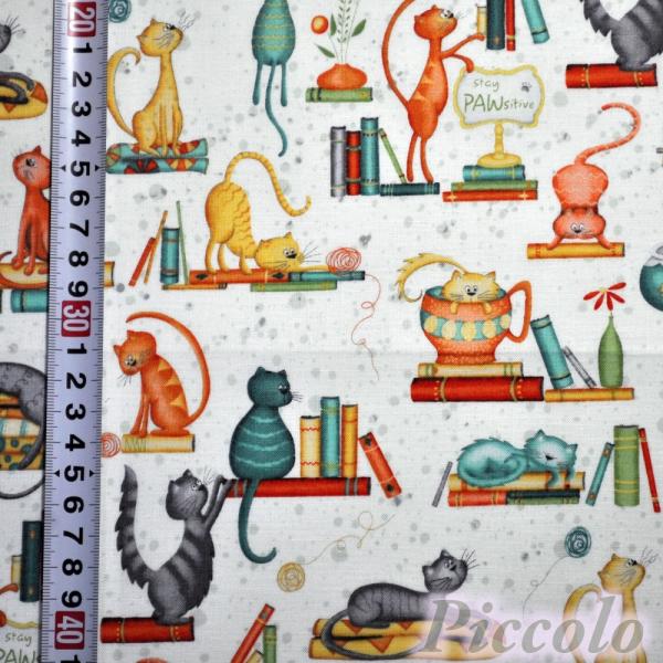 ◎数量限定！基本的に再入荷はございません。お早めにお求めください。●小物づくりやパッチワークなどに最適なサイズのUSAコットンです●サイズ：約53cm×約50cm（この商品は左記寸法でカット済みです）※一枚の布から切り出しているため、柄の出...