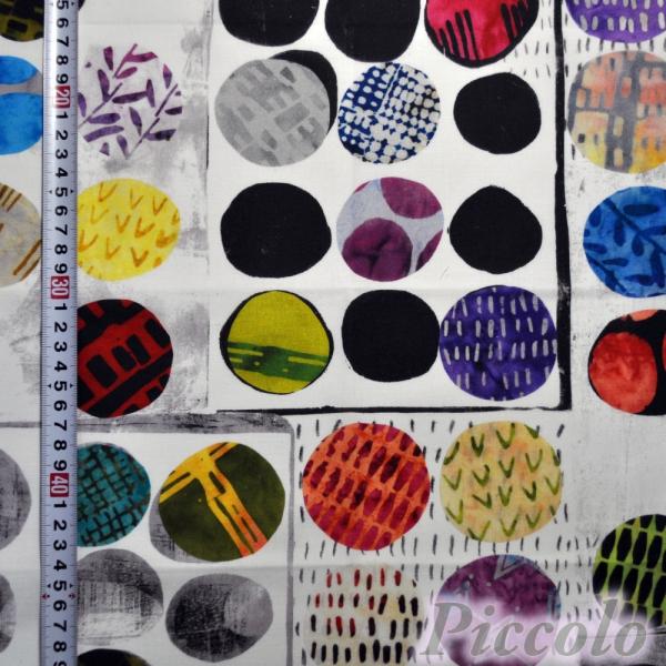 ◎数量限定！基本的に再入荷はございません。お早めにお求めください。●小物づくりやパッチワークなどに最適なサイズのUSAコットンです●サイズ：約53cm×約50cm（この商品は左記寸法でカット済みです）※一枚の布から切り出しているため、柄の出...