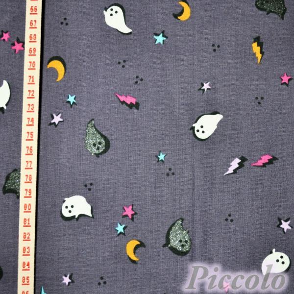 ◎数量限定！基本的に再入荷はございません。お早めにお求めください。●小物づくりやパッチワークなどに最適なサイズのUSAコットンです●サイズ：約53cm×約43cm（この商品は左記寸法でカット済みです）　※一枚の布から切り出しているため、柄の...