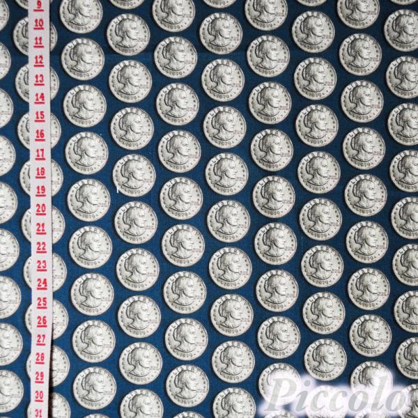 ●小さなお人形のお洋服づくりや小物づくり、パッチワークなどに最適なサイズのUSAコットンです●サイズ：約53cm×約50cm（この商品は左記寸法でカット済みです）●この商品は基本的に在庫限りとなります。お早めにお求めください。　※一枚の布か...