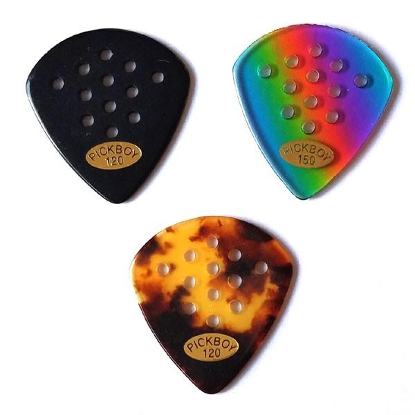 ピックボーイ　POS-A-GRIP形状：JAZZ型材質：セルロイドカラー：ブラック、レインボー、鼈甲柄厚さ：1.20mm,1.50mm加工：穴あき販売単位：1枚ピックの素材として、定番のセルロイドに、滑り止めのために穴の開いたジャズピックで...