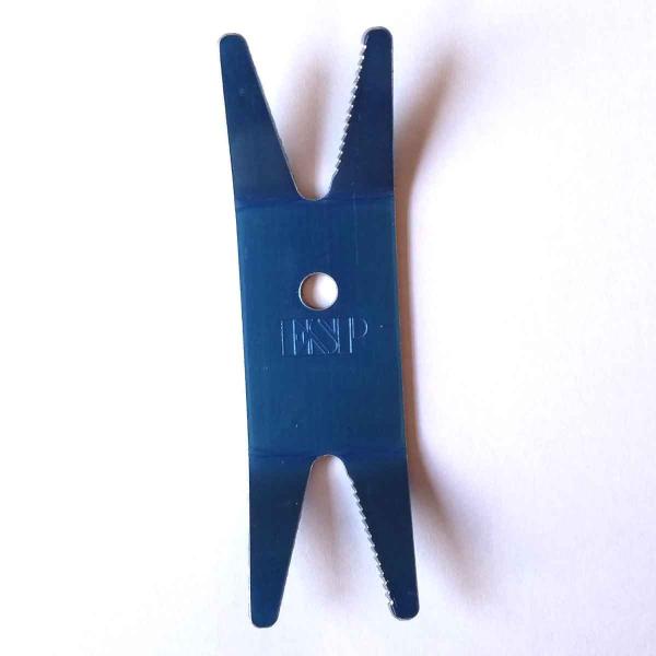 イーエスピー　マルチスパナは、ギターやベースに取り付けられたほとんどのナットに使用可能です。（対辺8〜18mm、およびギザ付きナット）意匠登録1310831号マルチスパナは両口になっています。「締める」と「緩める」を分けることによって、使い...