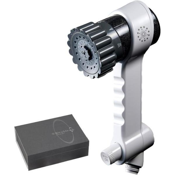 ・スプラッシュストレート水流 ２本の水流を吐出後に衝突させることでスクリュー状のねじれた水流が発生します。 ねじれ流はウルトラファインバブルを発生させながら吐水され、見た目は通常のシャワーヘッド水流に見えても、毛穴に衝突する際に確かな洗浄力...