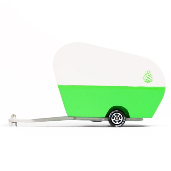 ※商品は車のみになり、他のおもちゃは付属しません。※外箱は緩衝材の機能も兼ねております。海外からの輸送中に若干の潰れや汚れなど発生する事例もございますが、何卒ご理解いただきますようお願い申し上げます。※大量生産できるプラスチック商品と違い、...