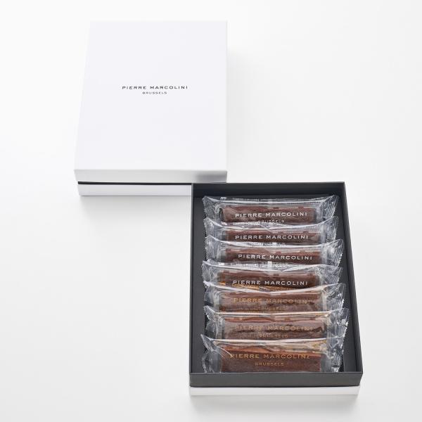 オリジナルクーベルチュールを使ったベイクドショコラ2種の詰め合わせ。ノワールはをしっとりとしたチョコレートケーキ。フランボワーズはチョコレートケーキに、甘酸っぱいフランボワーズの風味を加えました。【外装箱サイズ】(縦×横×高さmm) 200...