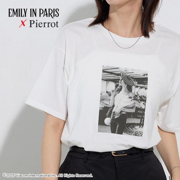 Tシャツ EMILY IN PARIS フォトプリント 綿混 モノクロ 刺繍 オーバーシルエット ピエロ Pierrotアプリでご覧のお客様へアイテムサイズなどの詳細情報は すべて見る よりご覧ください。商品名EMILY IN PARIS ...