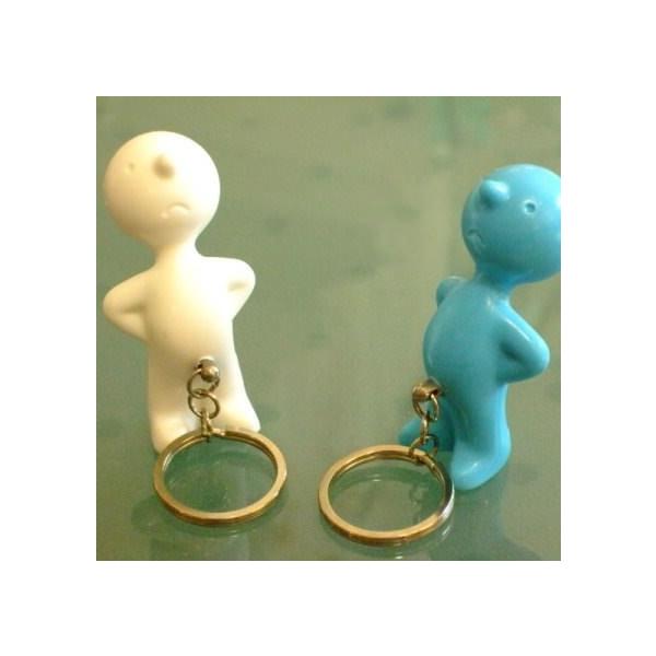 ユーモアあふれるキーリング。あまりじゃらじゃら付けずに大切な鍵を１つ付けてあげて下さいね。「Propaganda」プロパガンダは1994年、タイにて設立されたデザイングループです。彼らは毎日の生活の”ちょっとした”から”SENSE OF H...