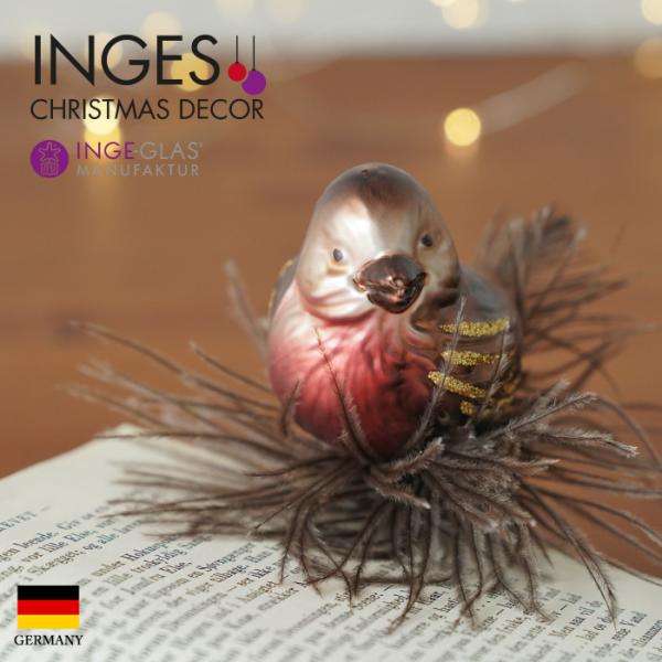 巣に留まりこちらをじっと見つめる鳥のオーナメントです。オーナメントのテーマは、のどかで心地よい大自然の風景。五感を刺激するような温かみを感じるカラーリングとデザインが魅力的です。美しい森の自然を表現したシンプルかつ洗練されたデザインの上品な...