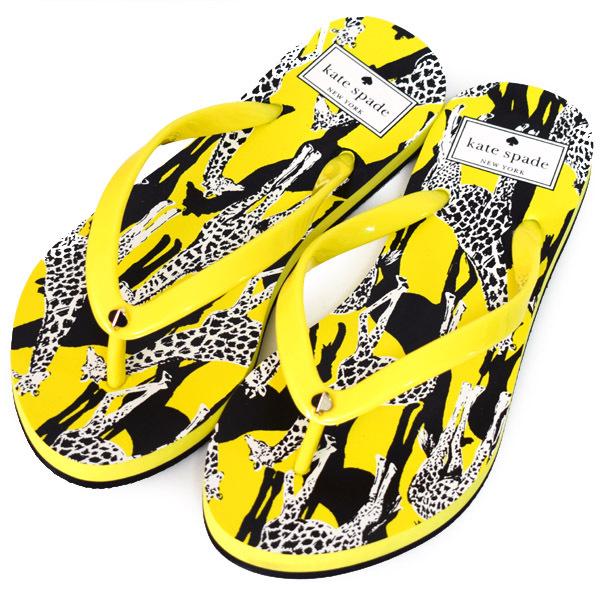 アメリカのケイトスペードから可愛いビーチサンダルを入荷しました♪幅広い年齢層の女性に人気のイエローカラーをベースに麒麟が描かれたキュートなデザインが魅力＊ブランドを象徴するスペードプレートも添えられた人気のモデルです！ビーチやプール、リゾー...