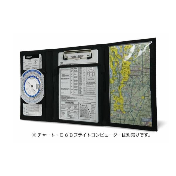 ＡＳＡ社<br><br>畳んだ状態：18センチ×25,5センチ広げた状態：51センチ×25,5センチストラップ部はマジックテープ固定方式です。丈夫なアルミ製のクリップボードは、黒の3パネルジャケットにぴったりと収まり...