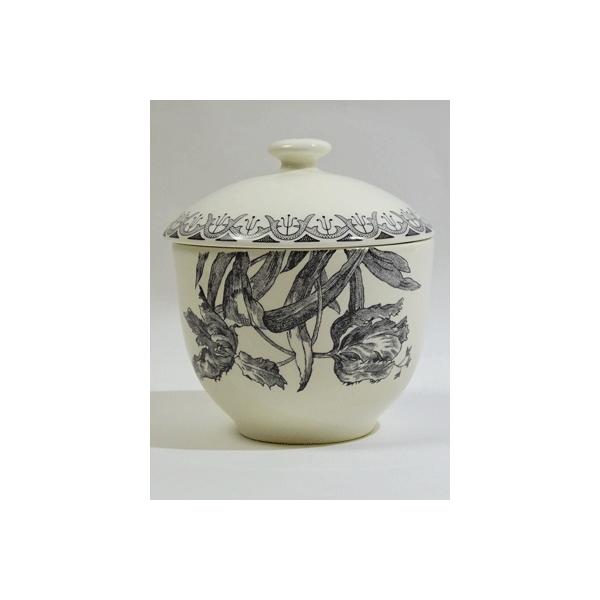 ■新品■Gien Tulipes■高さ：約１０．５ｃｍ（つまみ部分含む）■口径：約９ｃｍ　２１０ｃｃ■素材：陶器■ブランド箱付き※当店取扱いのジアン製品はファクトリーの検品が通った正規品ですが、ジアンの食器は裏側に数ヵ所、 釉薬使用の製作工...