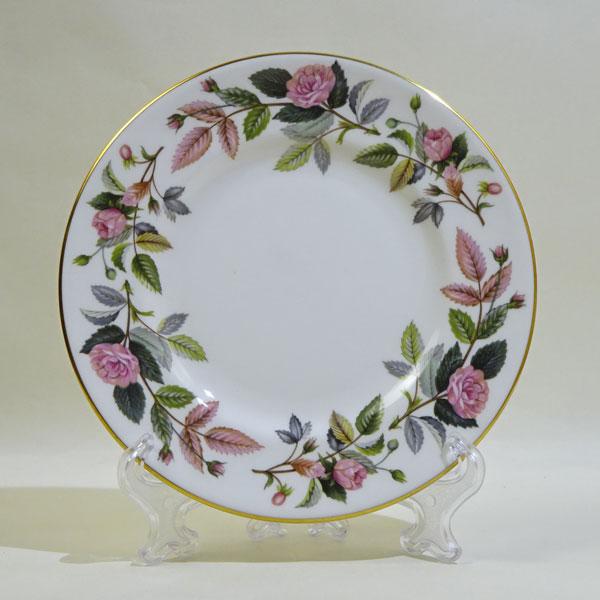 ■Wedgwood■海外直輸入USED品■Made in England■直径：１５ｃｍ■パン皿サイズ（角食を載せるサイズではありません。テーブルロールのようなパンを載せるサイズのプレートです。)■ブランド箱なし※必ずというわけではありませ...