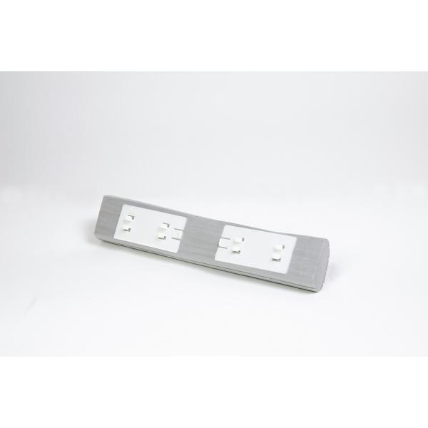 ☆伸縮式スーパーVモップ用替えモップ●専用替えモップになります。●画像の本体は付属いたしません。ご使用前にはスポンジを水等に漬け、十分柔らかくしてからご使用下さい。柔らかくならない状態でご使用されますと、本体レバ−を破損させてしまう原因にな...