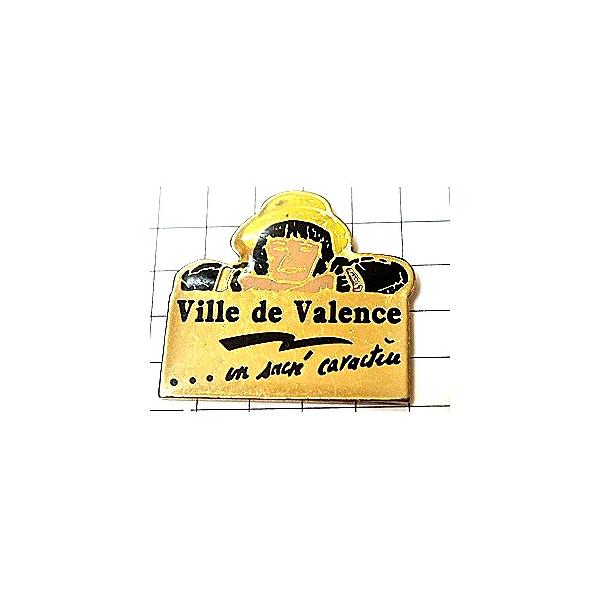 背景の１マスは５mmです。当店のピンバッジ はヴィンテージのレアな限定ピンバッジ です。それぞれのピンズの裏側の針には、新品の留め具をセットしてお送りします。新品の留め具代はピンズの商品代に含まれております。