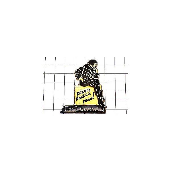 背景の１マスは５mmです。当店のピンバッジ はヴィンテージのレアな限定ピンバッジ です。それぞれのピンズの裏側の針には、新品の留め具をセットしてお送りします。新品の留め具代はピンズの商品代に含まれております。