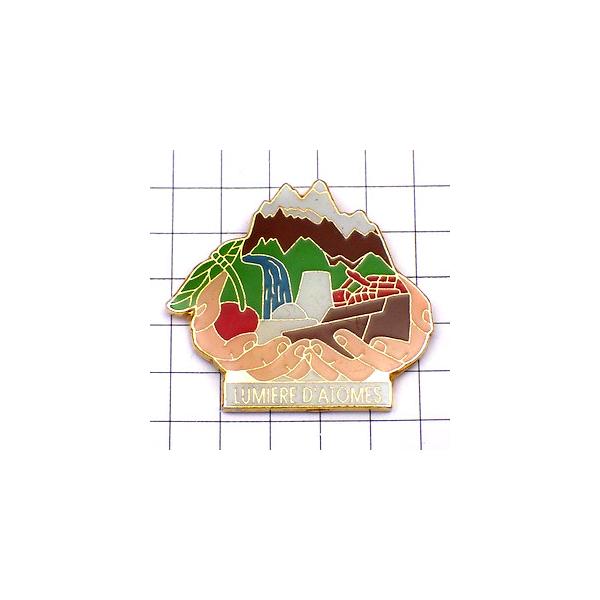 背景の１マスは５mmです。当店のピンバッジ はヴィンテージのレアな限定ピンバッジ です。それぞれのピンズの裏側の針には、新品の留め具をセットしてお送りします。新品の留め具代はピンズの商品代に含まれております。