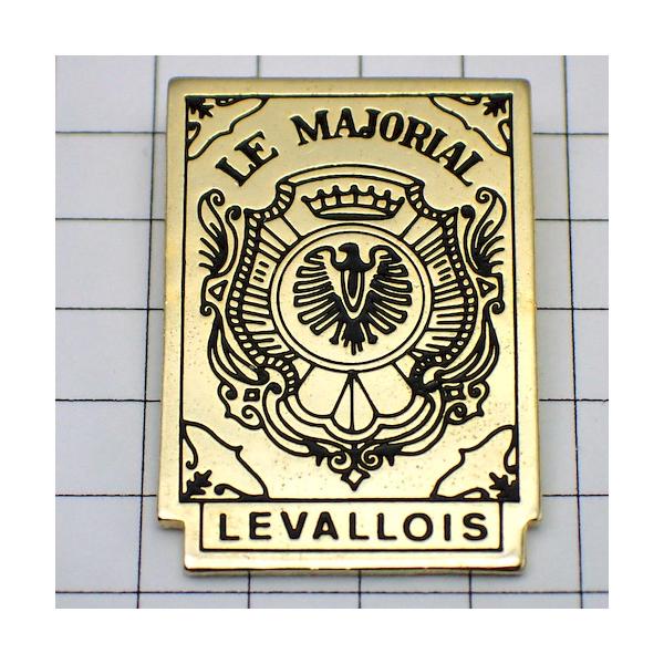 背景の１マスは５mmです。当店のピンバッジ はヴィンテージのレアな限定ピンバッジ です。それぞれのピンズの裏側の針には、新品の留め具をセットしてお送りします。新品の留め具代はピンズの商品代に含まれております。