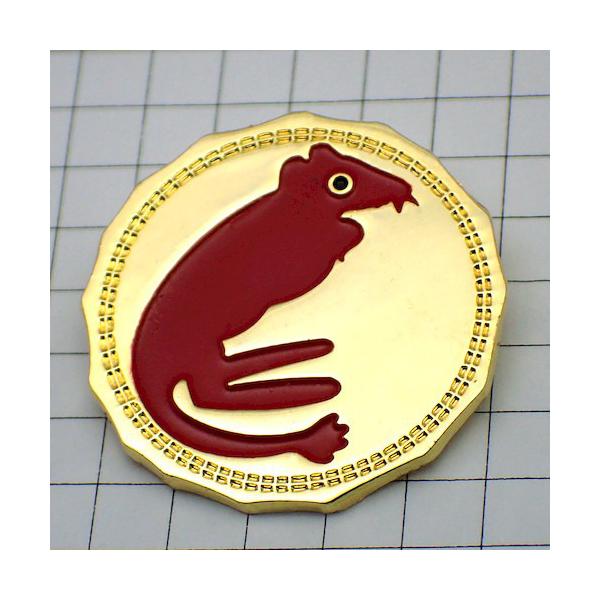 背景の１マスは５mmです。当店のピンバッジ はヴィンテージのレアな限定ピンバッジ です。それぞれのピンズの裏側の針には、新品の留め具をセットしてお送りします。新品の留め具代はピンズの商品代に含まれております。