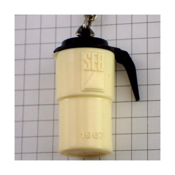 背景の１マスは５mmです。当店のキーホルダー はヴィンテージのレアな限定キーホルダー です。