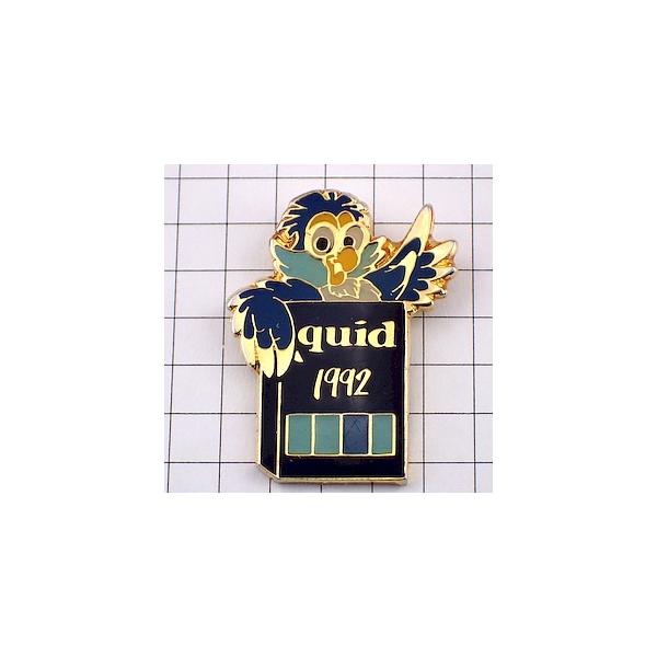 背景の１マスは５mmです。当店のピンバッジ はヴィンテージのレアな限定ピンバッジ です。それぞれのピンズの裏側の針には、新品の留め具をセットしてお送りします。新品の留め具代はピンズの商品代に含まれております。