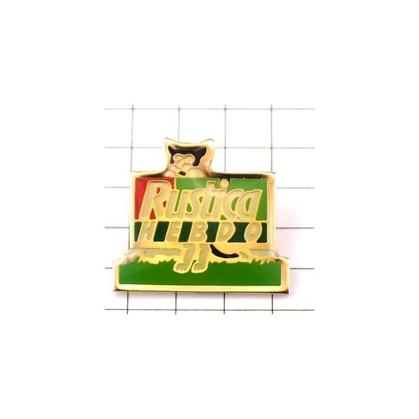 背景の１マスは５mmです。当店のピンバッジ はヴィンテージのレアな限定ピンバッジ です。それぞれのピンズの裏側の針には、新品の留め具をセットしてお送りします。新品の留め具代はピンズの商品代に含まれております。