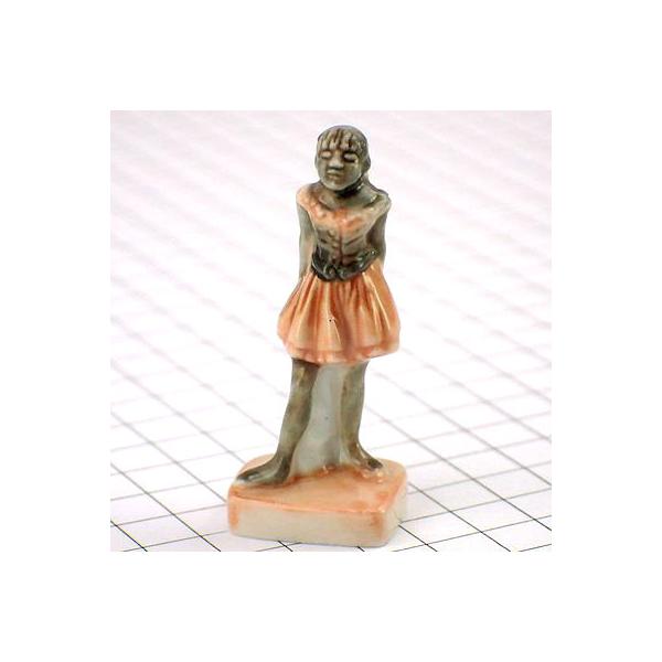 背景の１マスは５mmです。