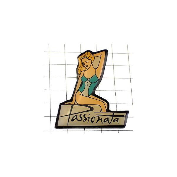 背景の１マスは５mmです。当店のピンバッジ はヴィンテージのレアな限定ピンバッジ です。それぞれのピンズの裏側の針には、新品の留め具をセットしてお送りします。新品の留め具代はピンズの商品代に含まれております。