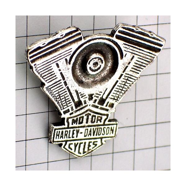 背景の１マスは５mmです。当店のピンバッジ はヴィンテージのレアな限定ピンバッジ です。それぞれのピンズの裏側の針には、新品の留め具をセットしてお送りします。新品の留め具代はピンズの商品代に含まれております。裏に針が二本ついています。