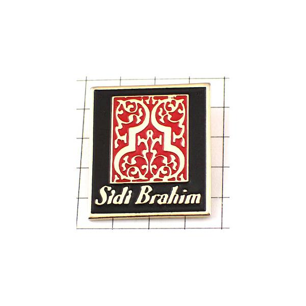 背景の１マスは５mmです。当店のピンバッジ はヴィンテージのレアな限定ピンバッジ です。それぞれのピンズの裏側の針には、新品の留め具をセットしてお送りします。新品の留め具代はピンズの商品代に含まれております。