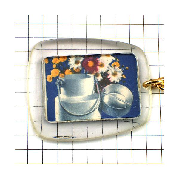 背景の１マスは５mmです。当店のキーホルダー はヴィンテージのレアな限定キーホルダー です。