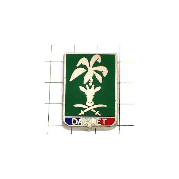 背景の１マスは５mmです。当店のピンバッジ はヴィンテージのレアな限定ピンバッジ です。それぞれのピンズの裏側の針には、新品の留め具をセットしてお送りします。新品の留め具代はピンズの商品代に含まれております。