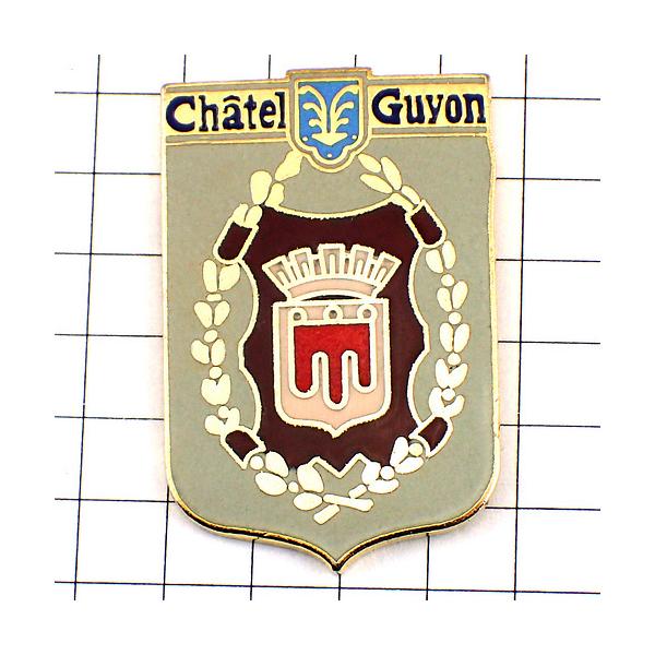 背景の１マスは５mmです。当店のピンバッジ はヴィンテージのレアな限定ピンバッジ です。それぞれのピンズの裏側の針には、新品の留め具をセットしてお送りします。新品の留め具代はピンズの商品代に含まれております。